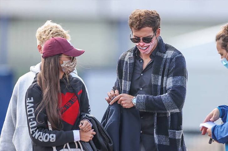 Die schönsten Spielerfrauen der Kicker: Wer schwebt im siebten Himmel ...